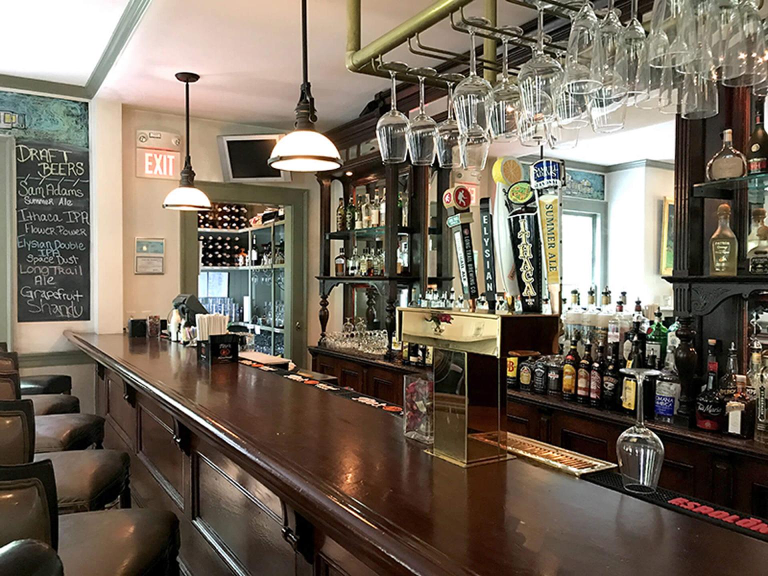 Lodging in Old Lyme, CT | Unique Vacations + Getaways at Old Lyme Inn