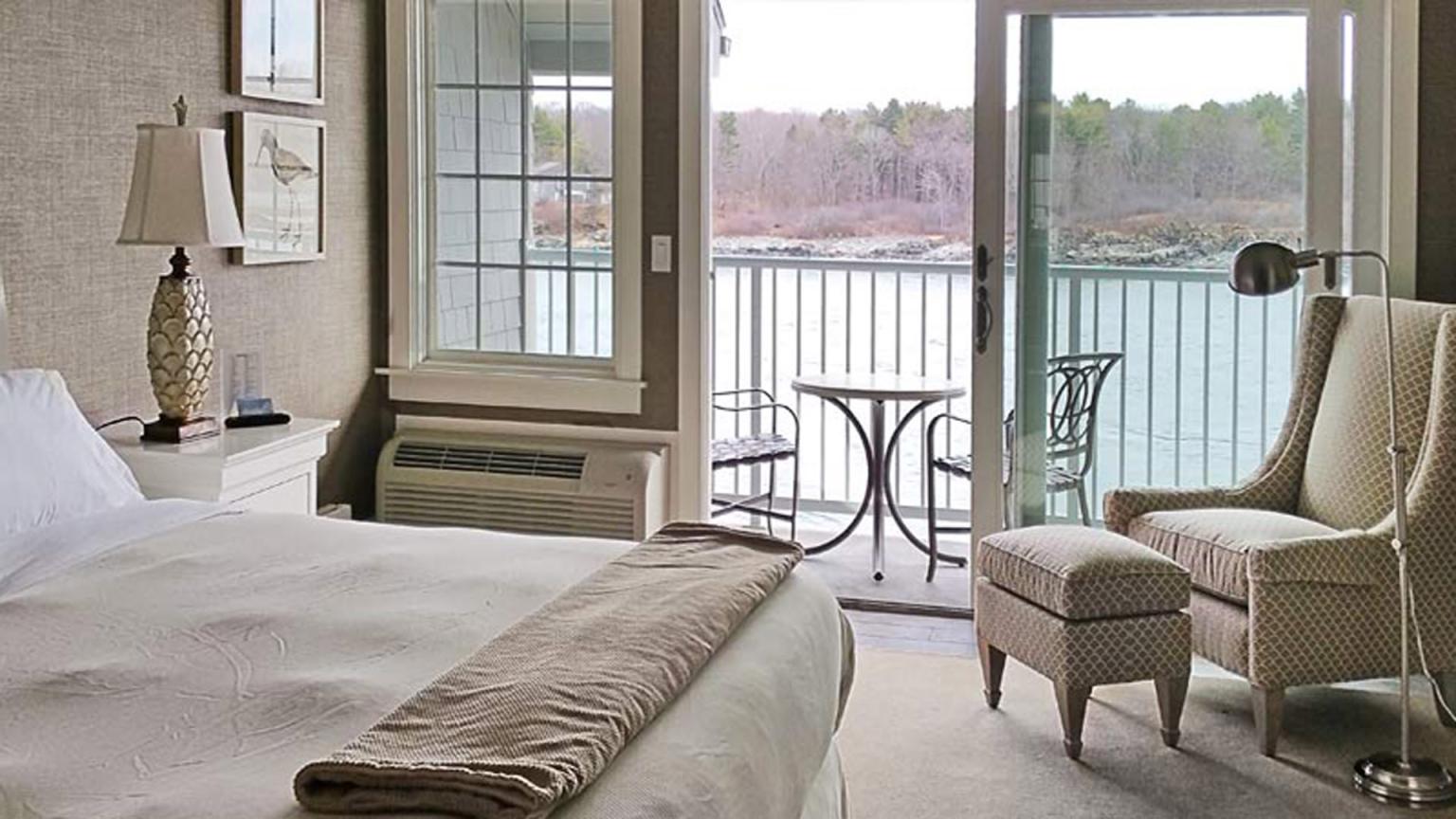 Resort Lodging in York Harbor, ME | Unique Vacations + Getaways at ...