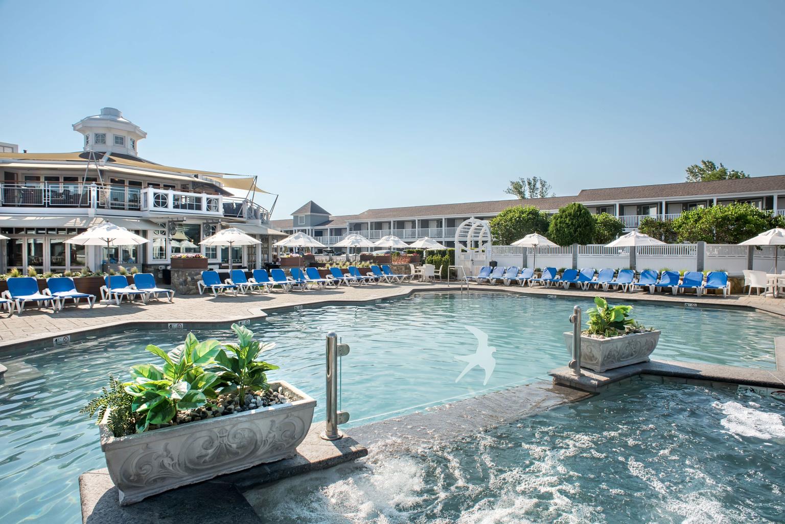 Resort Hotel Lodging in Ogunquit, ME | Maine Vacations + Getaways at ...