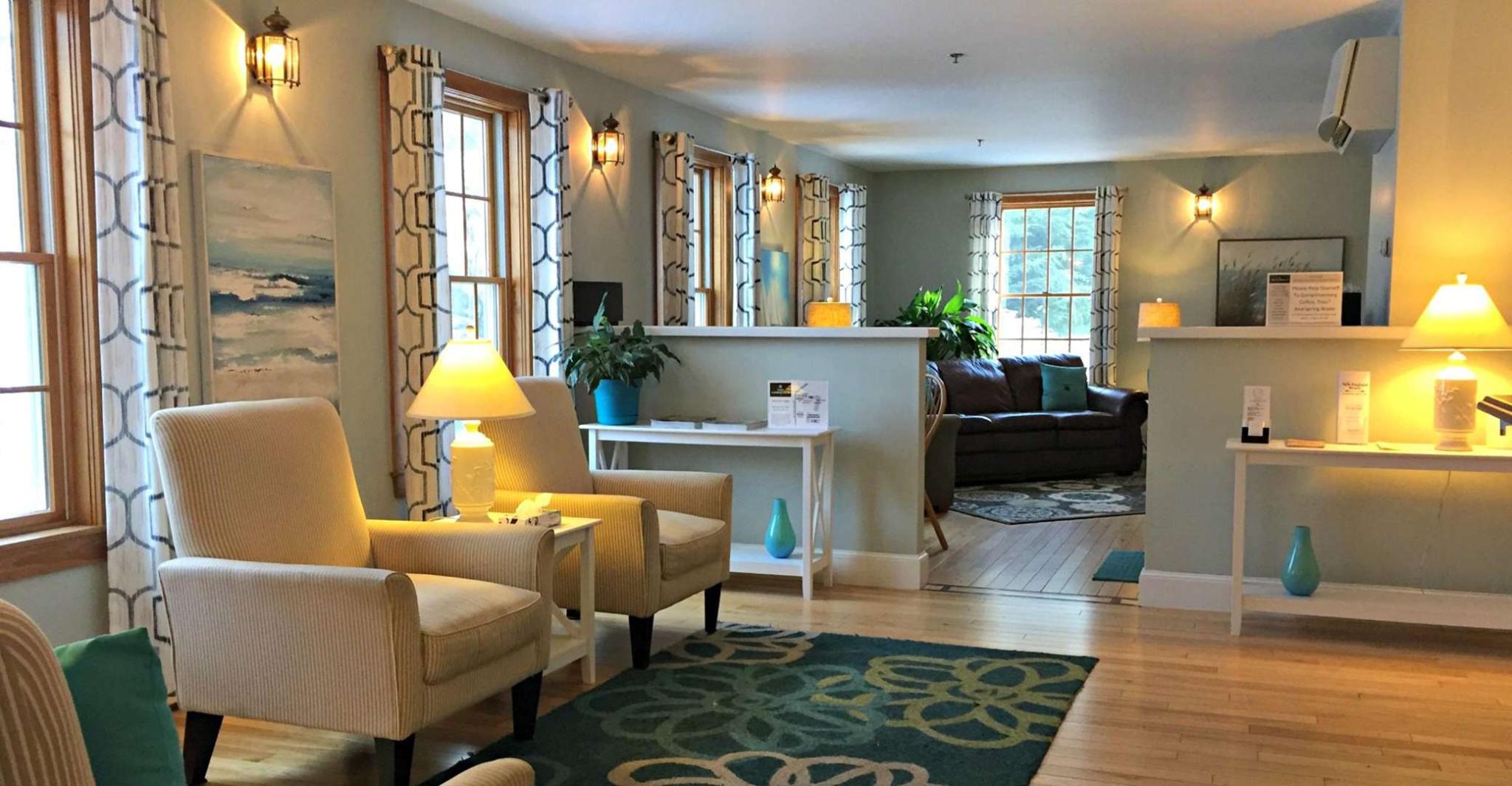 Lodging in Ogunquit, ME | Maine Vacations at The Admiral's Inn